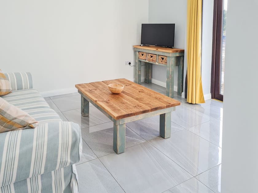 Arthur in Mynydd Islwyn, Glamorgan - Book Online - Hoseasons