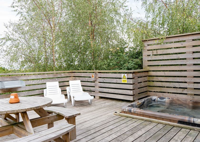 Otters View Lodge - Henfields Country Retreat - Holiday Parks - Book ...
