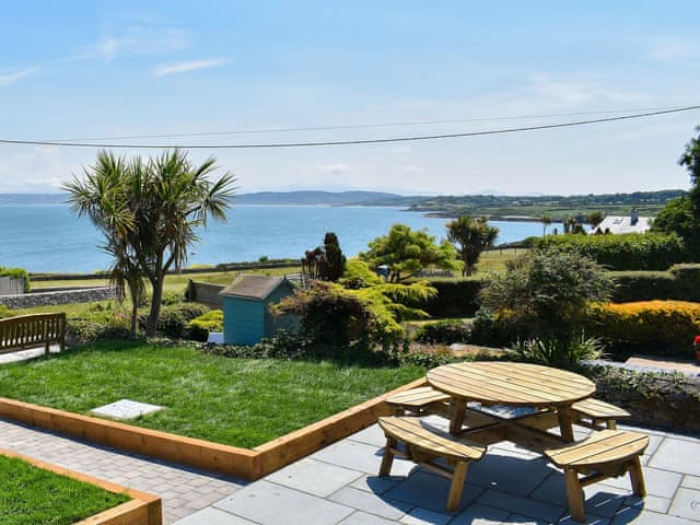 Bryn Awel in Moelfre, near Benllech | Cottages.com