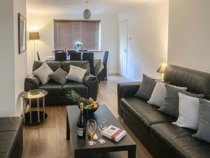 Regency Cottage in Walcott | Cottages.com
