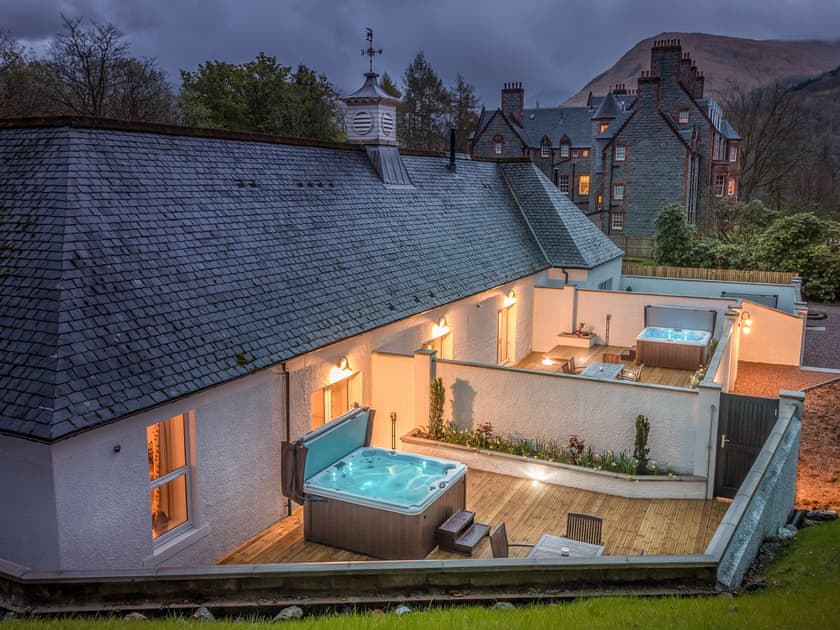Glencoe House Lodges - Strathcona Lodge in Glencoe, Fort William - Book ...