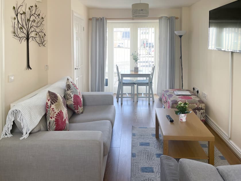 The Hamilton Collection - Governor’s Gardens in Berwick-upon-Tweed ...