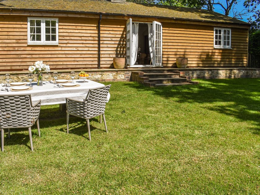 The Art Barn (ref UK42475) in Passfield | Cottages.com