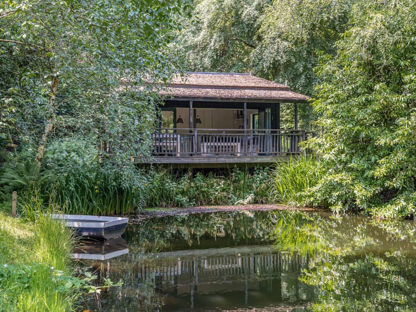 The Lakehouse (ref UK44428) in Mamhead, near Exeter | Hoseasons