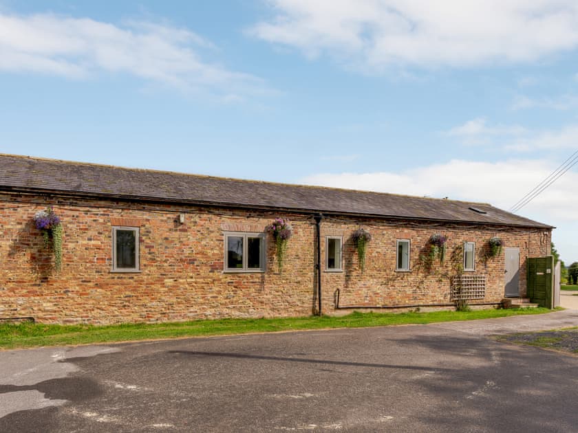 Barnby Leisure - Barnby Barn 2 in Bossall, near York | Hoseasons