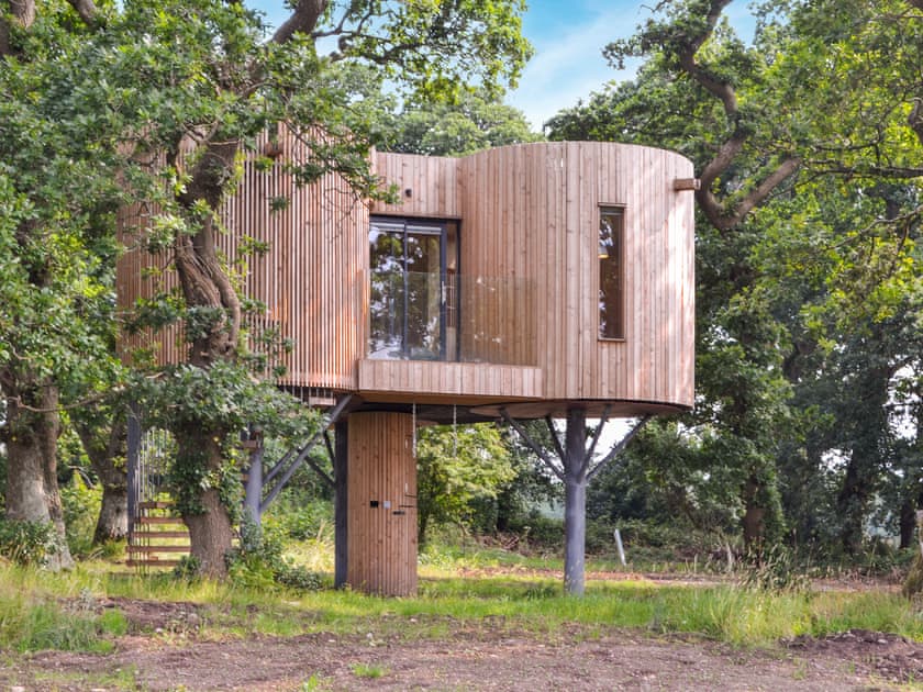 The Treehouse @ Caerlaverock in Glencaple, near Dumfries | Cottages.com