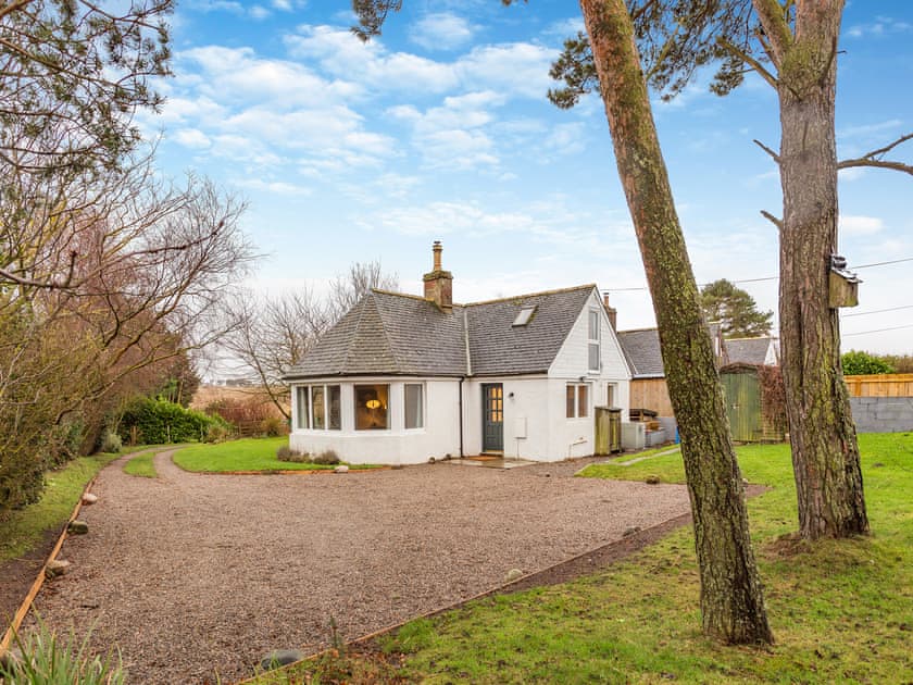East Tarrel Cottage in Portmahomack | Cottages.com