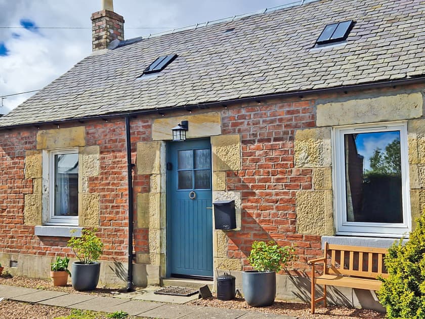 Southbank Cottage in Errol, near Perth | Cottages.com