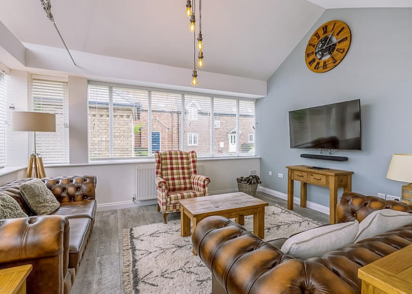 10 Berth Exclusive Cottage Hot Tub in Filey | Hoseasons