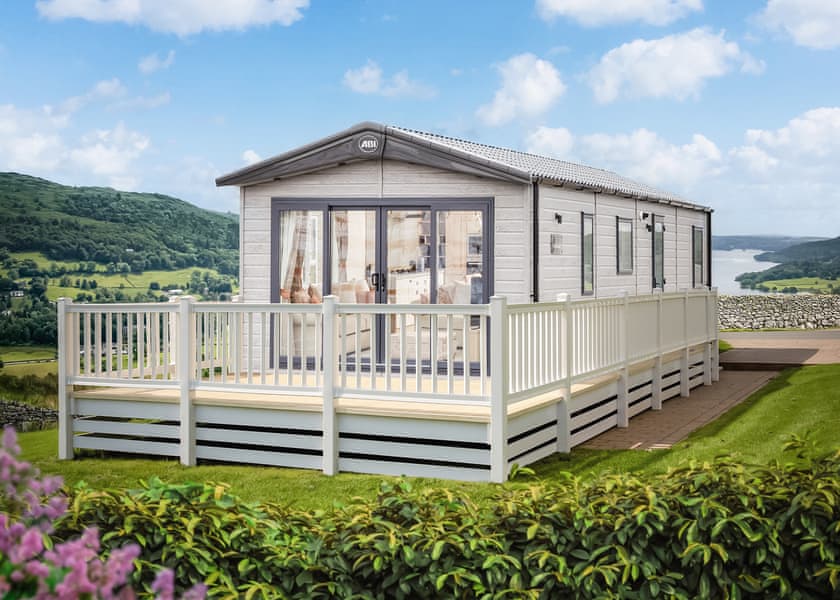 Platinum 2 Caravan (sleeps 4) with decking in Lossiemouth, Moray ...