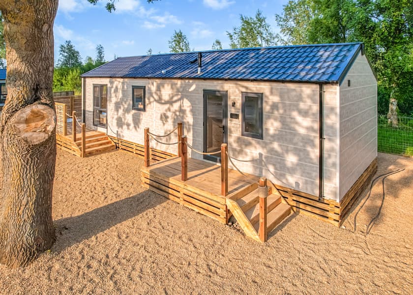 Woodlakes 3 Lux Sky in King’s Lynn | Hoseasons