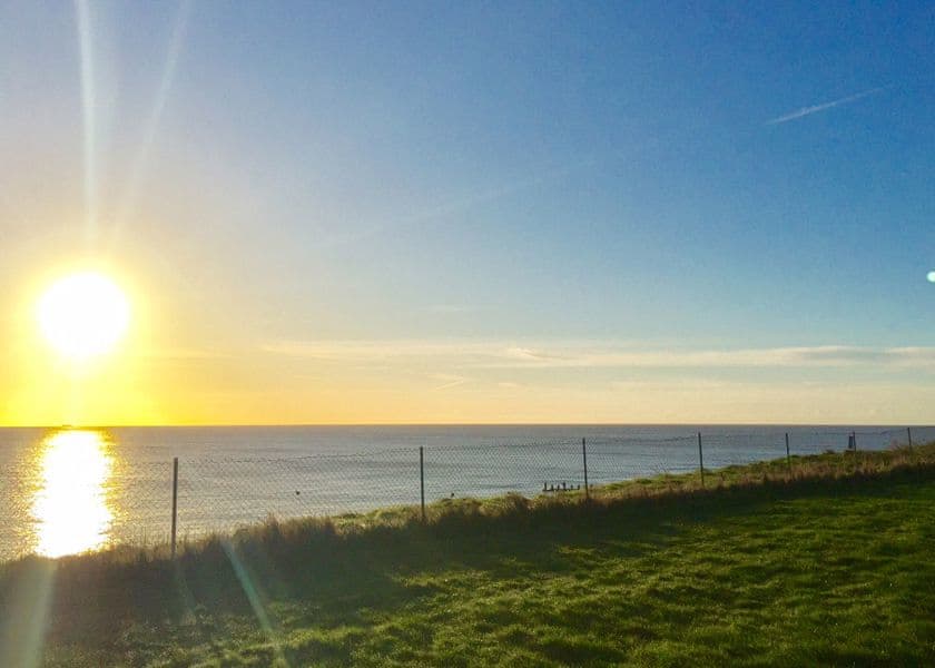 Broadland Sands in Corton, Lowestoft - Lodges - Book Online - Hoseasons