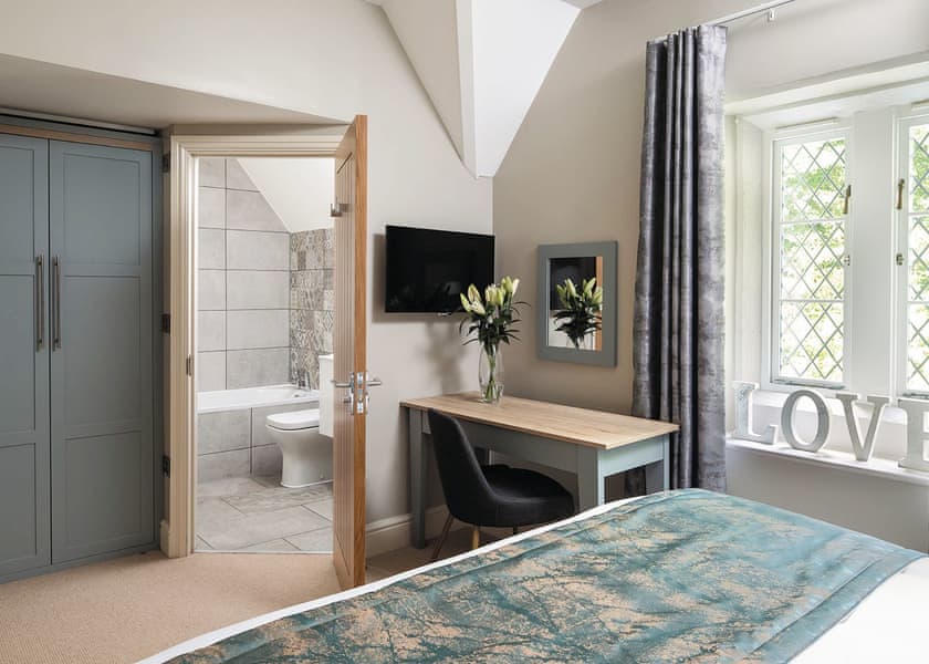 The Gatehouse - Landal Clowance - Lodges - Book Online - Hoseasons