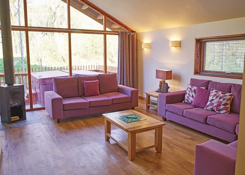 Golden Oak 2 - Cropton Lodges - Lodges - Book Online - Hoseasons