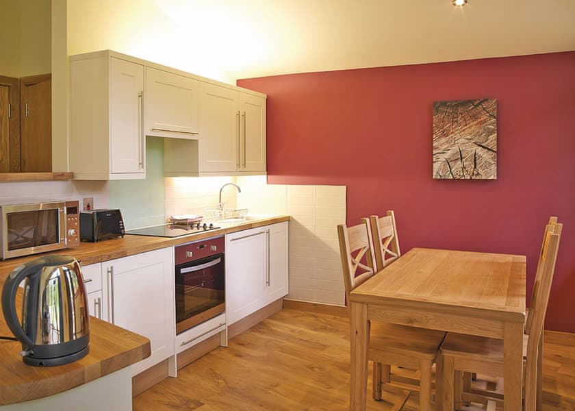 Golden Oak 2 - Cropton Lodges - Lodges - Book Online - Hoseasons