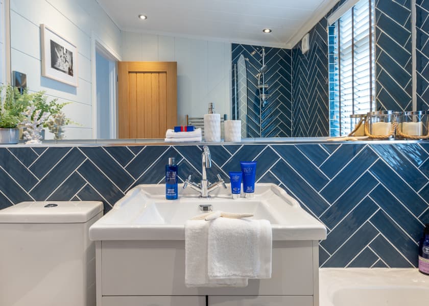 Field View Two Bedroom Pet Friendly - Field View at Mundesley - Lodges ...