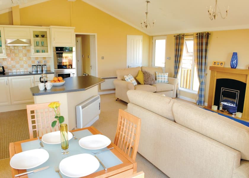 Eagle 2 (Pet) - Hoburne Doublebois - Holiday Parks - Book Online ...