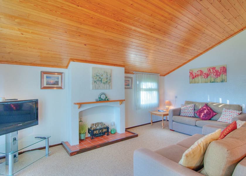 Eagle 2 (Pet) - Hoburne Doublebois - Holiday Parks - Book Online ...