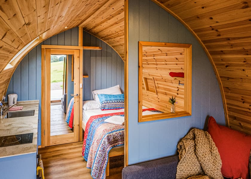 Capuchin Pod VIP in East Grinstead | Hoseasons