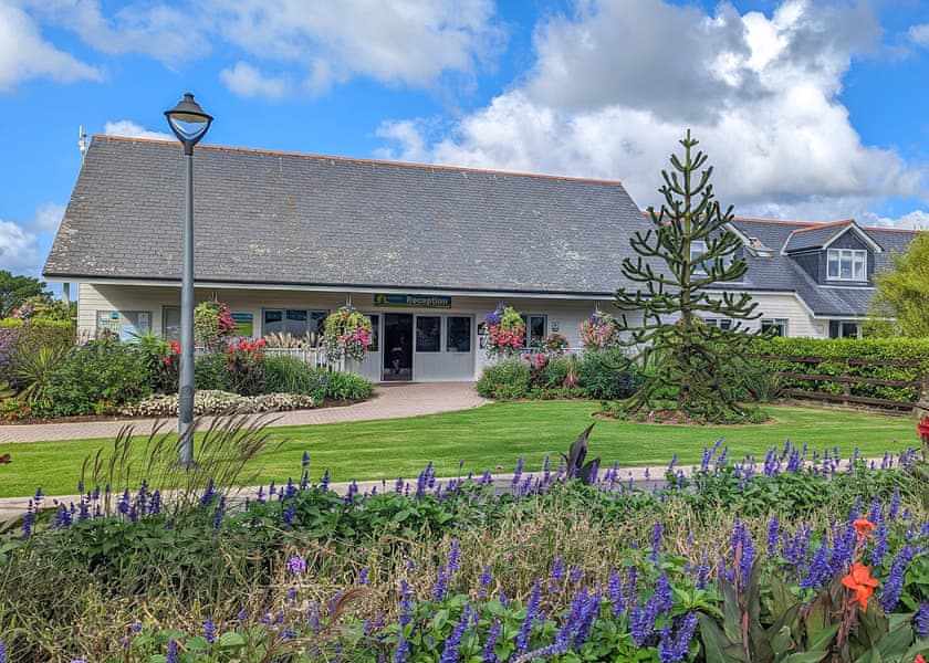 Monkey Tree Holiday Park in Newquay, North Cornwall | Hoseasons