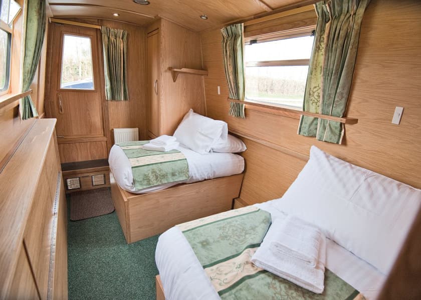 Regency 4 Claire from Napton Marina in Napton on the Hill, Warwickshire ...