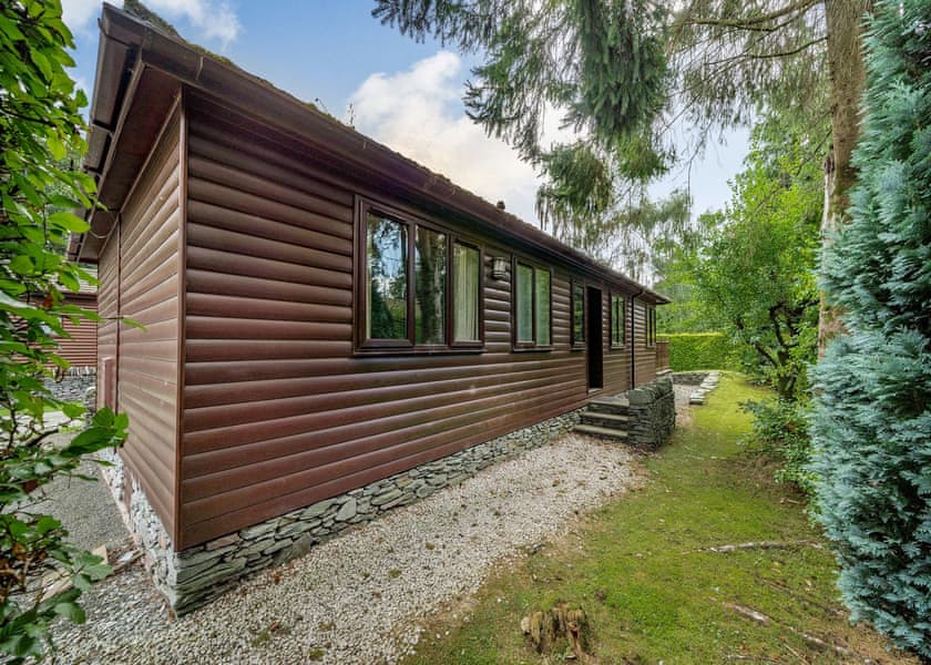 Pound Farm Lodge 2 - Pound Farm - Holiday Parks - Book Online - Hoseasons