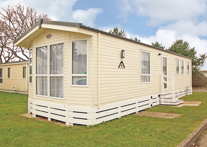 Shorefield Country Park in Milford-on-Sea, Nr Lymington – Holiday Parks ...
