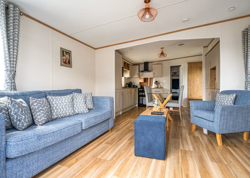 Sycamore Lodge - The Astbury Golf and Lodge Resort - Holiday Parks ...