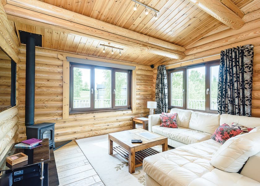 Larch Lodge - Weybread Lakes Lodges - Lodges - Book Online - Hoseasons