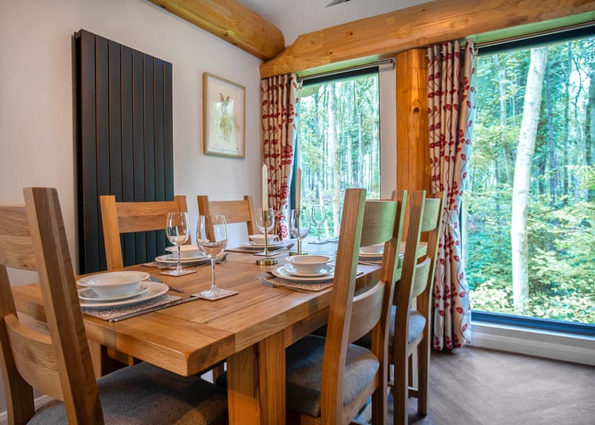 Bluebell Treehouse in Ellesmere | Hoseasons